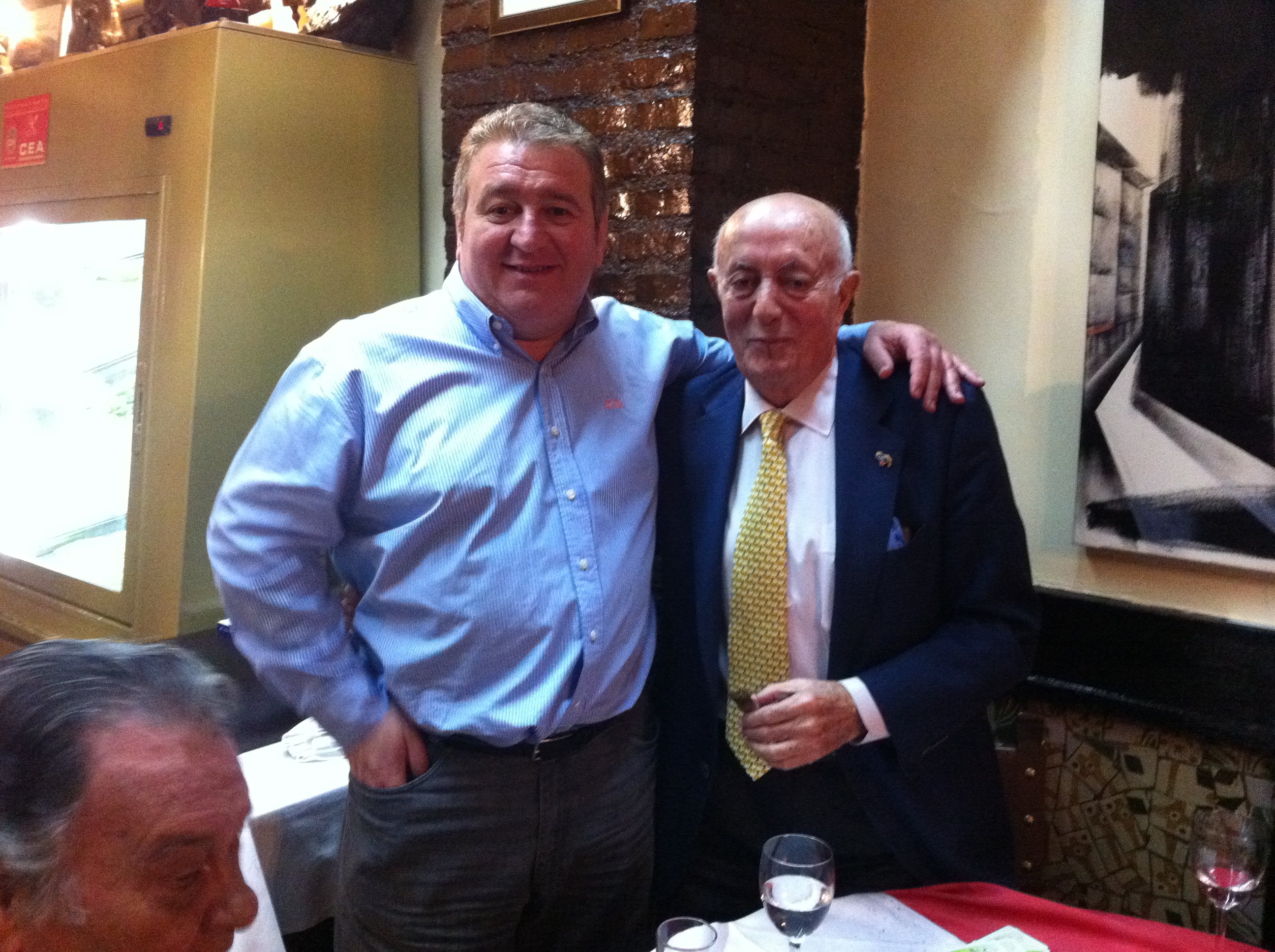 Con amigos | Gaspar Rosety